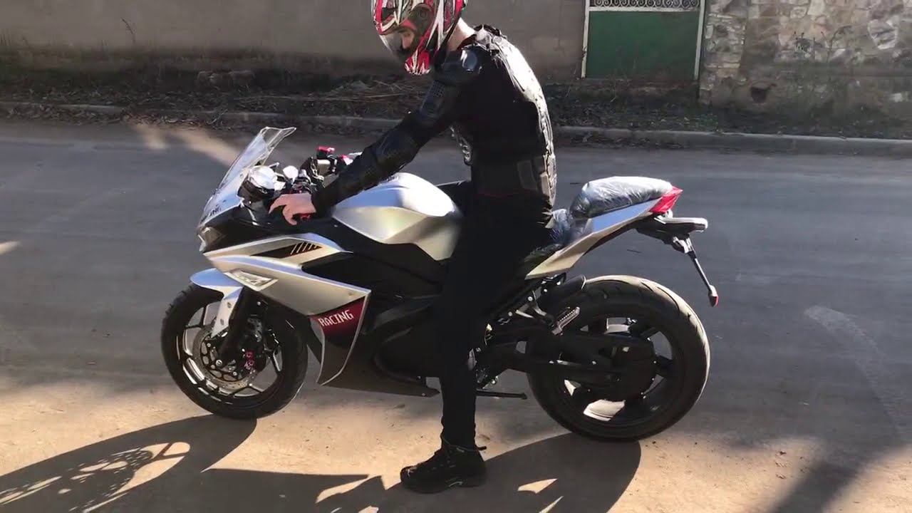 Yamaha RZ3 2020 - YouTube