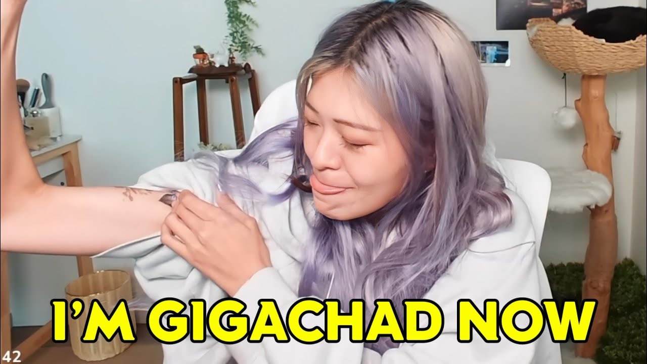 Miyoung Flexing Her Muscle - YouTube