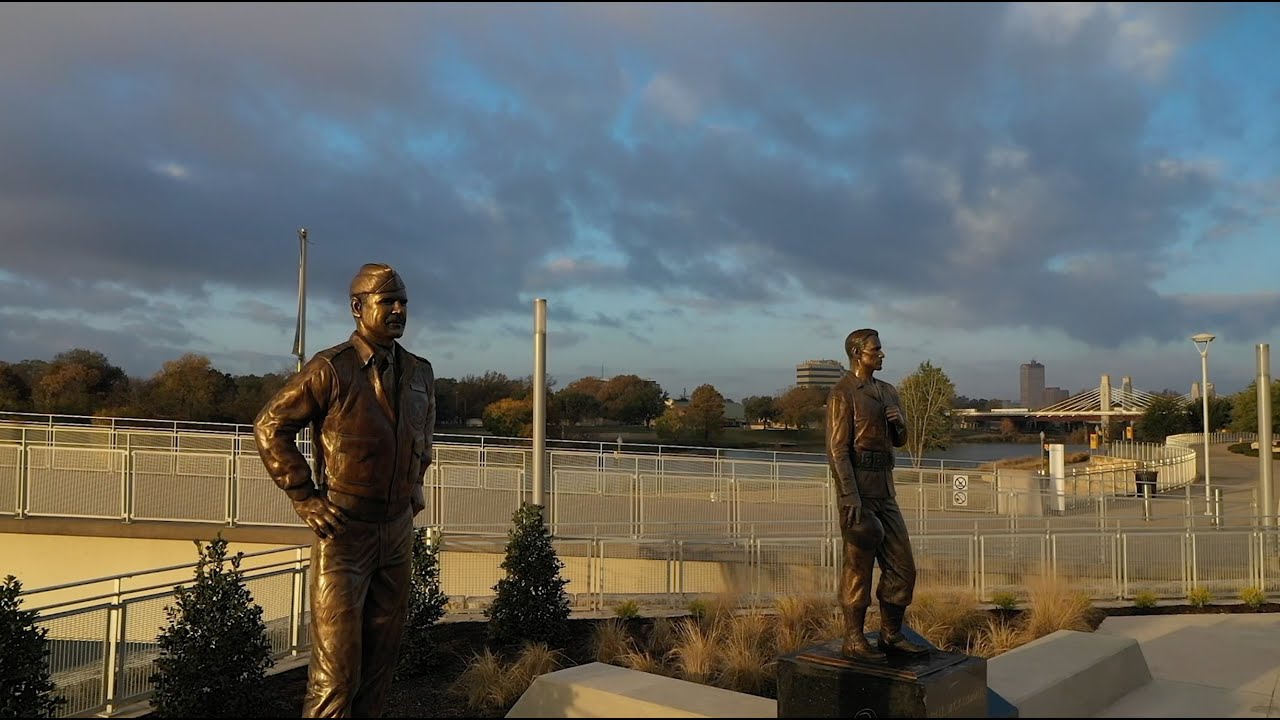 Honoring American Heroes: John Kane & Jack Lummus - YouTube