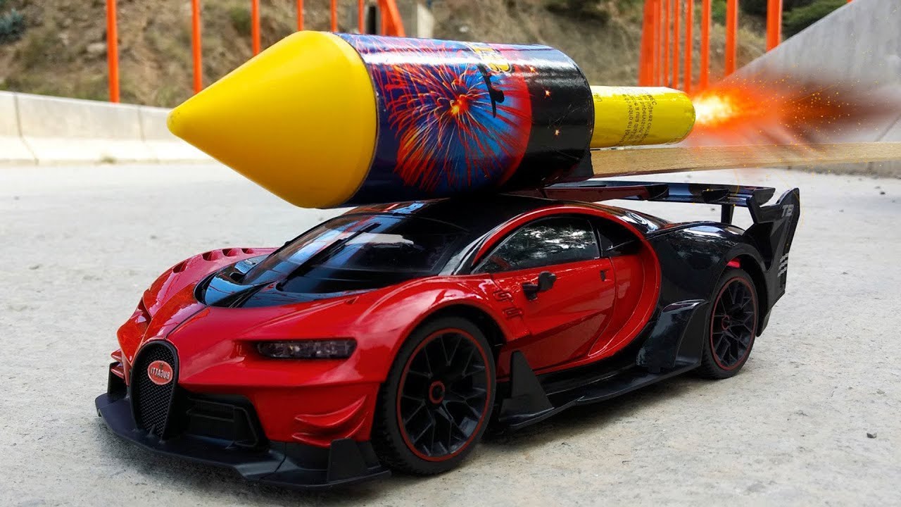 Coche Cohete BUGATTI propulsado con fuegos artificiales INCREÍBLE ...