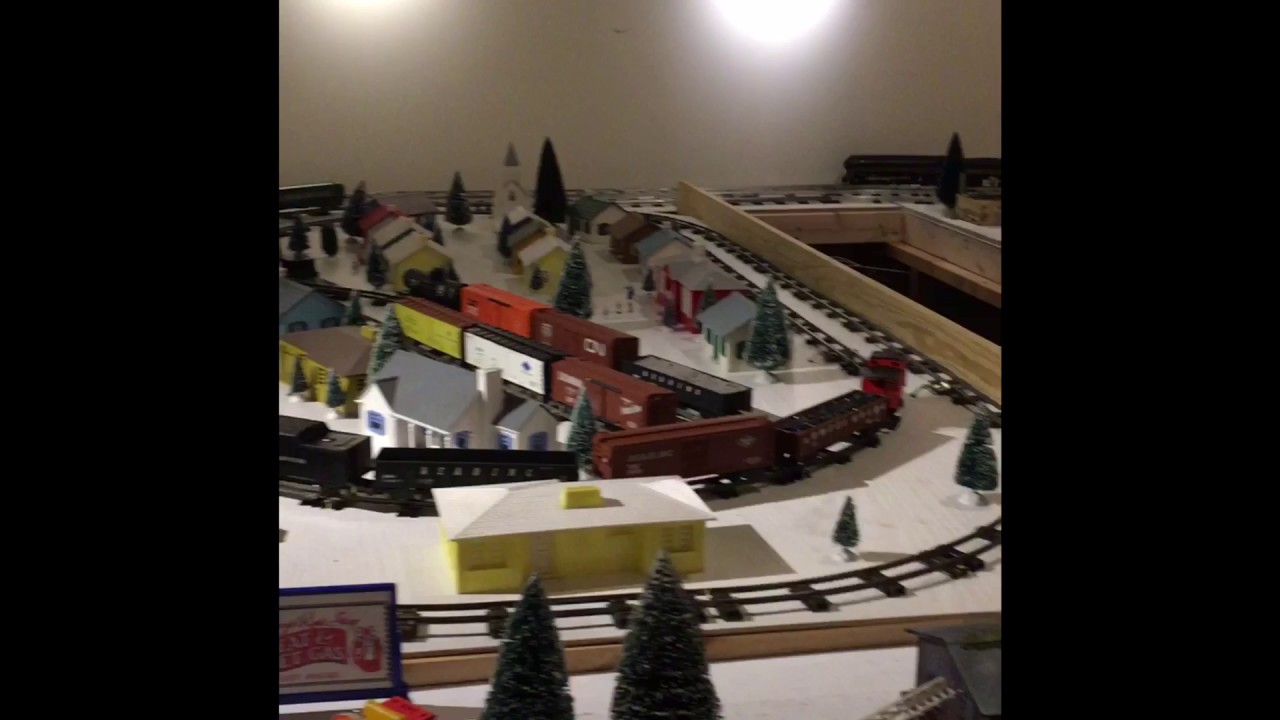 Vintage Model Trains at the Christmas Display at the Reading Railroad ...