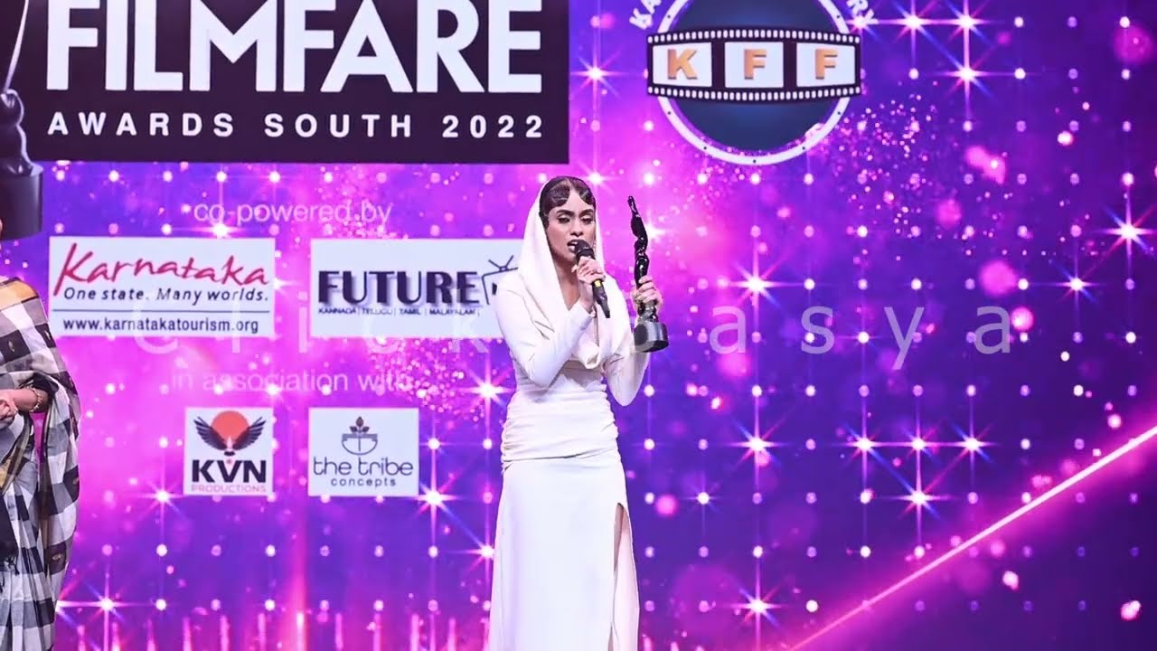 Dhee Singer Performing in 67th Film Fare Awards - YouTube