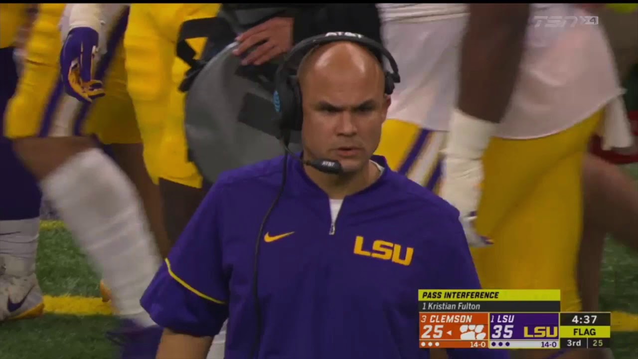 LSU loses out on HUGE INT by a flag - YouTube