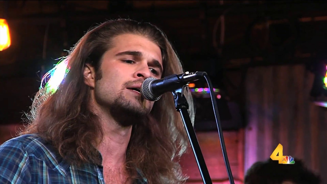 Levon - Runaway Love - YouTube