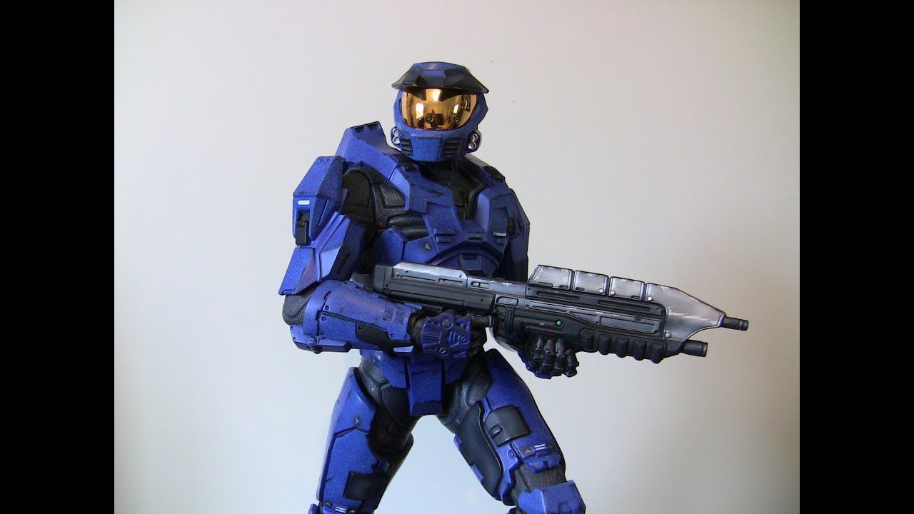 Blue Spartan Master Chief Premium Format by Sideshow Collectibles - YouTube