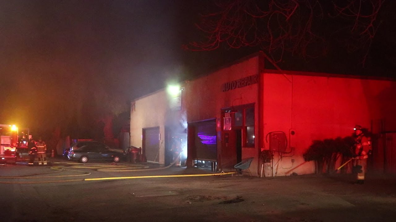 Auto Body Shop Fire (Oceanside) - YouTube