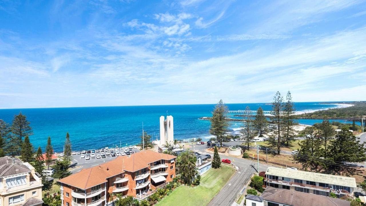 Carool Holiday Apartments, Gold Coast, Australia - YouTube