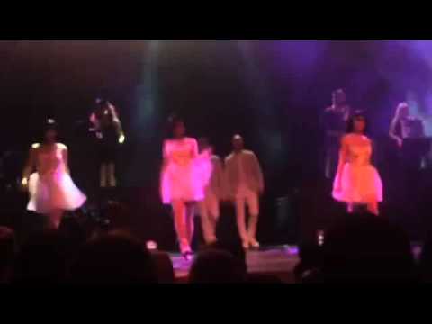 İrem Derici - Evlenmene Bak (Bostancı Gösteri Merkezi Canlı Performans)