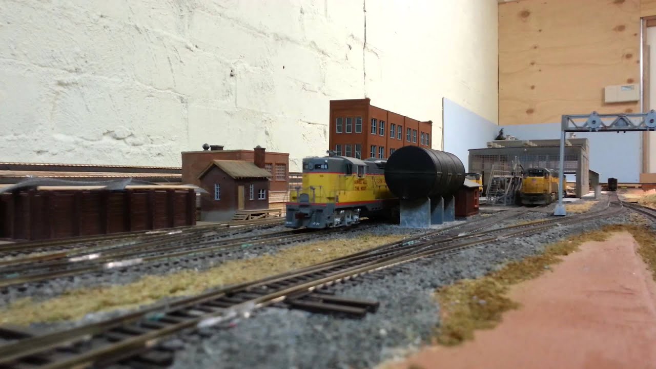 HO Union Pacific Model Layout in Australia - YouTube