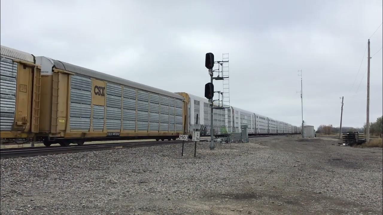 BNSF Gevo Leads Fast Intermodal With A D9 DPU - YouTube