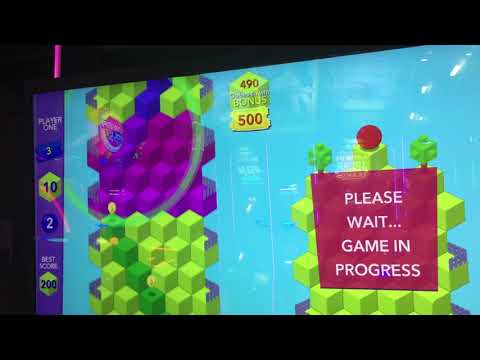 Qubes Arcade Game Round 1 - YouTube