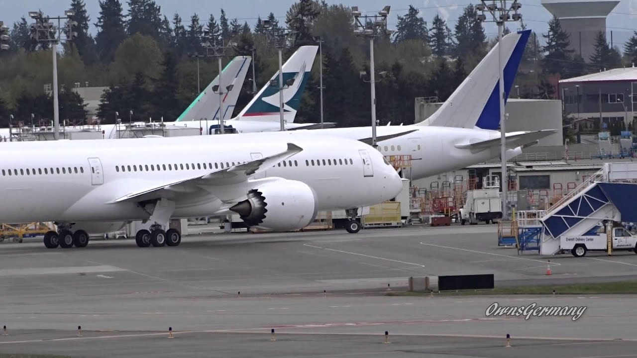 1st Flight of a 787-9 Dreamliner Boeing Business Jet for Kalair @ KPAE ...