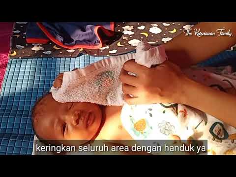 Memandikan Baby New Born , Pijat Dan Berjemur | Kegiatan Rutin Pagi Dan Sore | Family Vlog