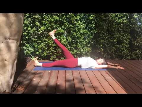 Japanese Yoga + Essential Oils Get Rid of Morning Stiffness