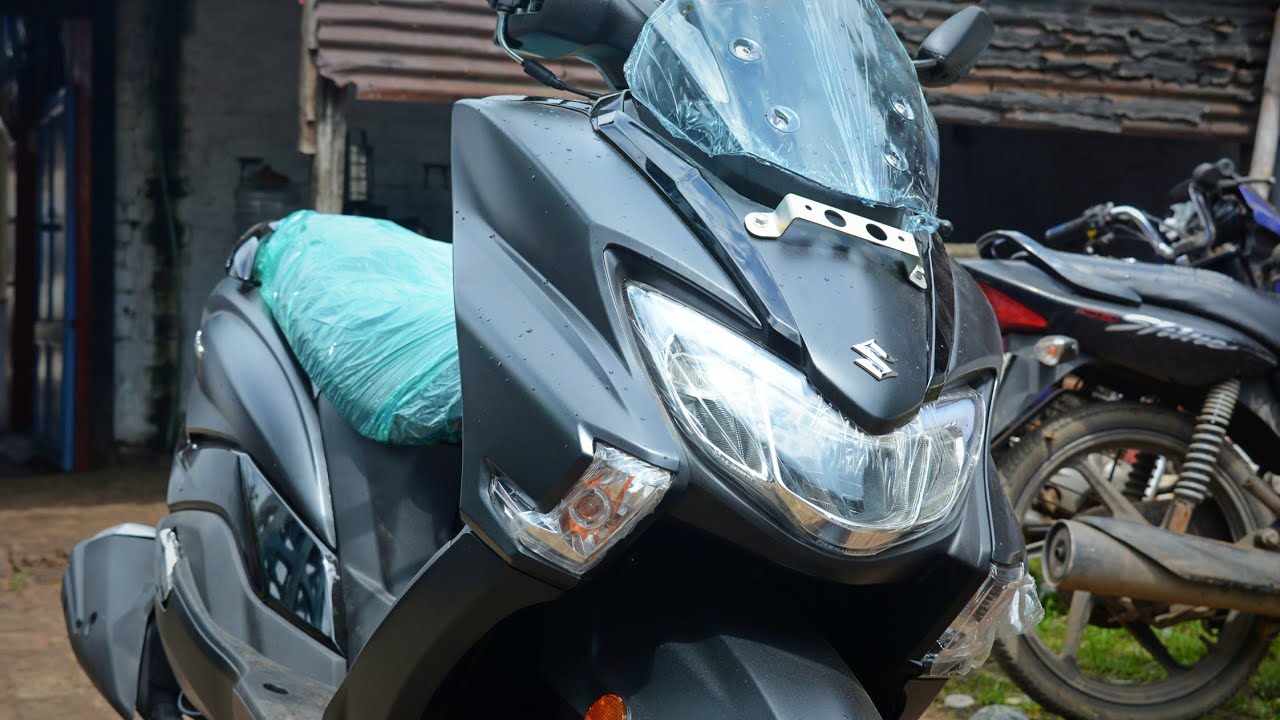 Suzuki Burgman Street 125 | Matte Black new Colour | Detailed Review ...