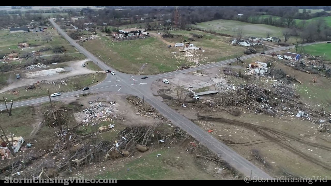 Cayce. KY - Long Track Kentucky Tornado Beginning 12/14/2021 - YouTube