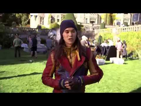Descendants 2 - Behind the Scenes - First Look - YouTube