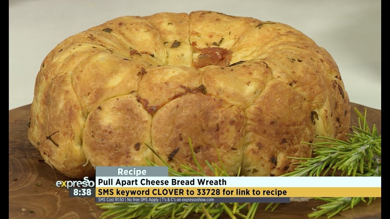 Recipe: Pull Apart Cheese Bread Wreath (CLOVER) - YouTube