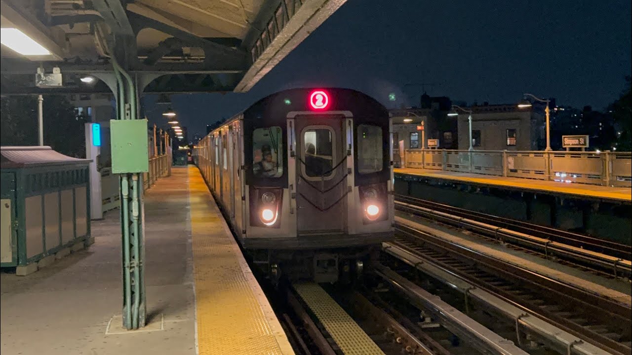 MTA NYCT: Wakefield 241st Street Bound R142 (2) Train at Simpson Street ...