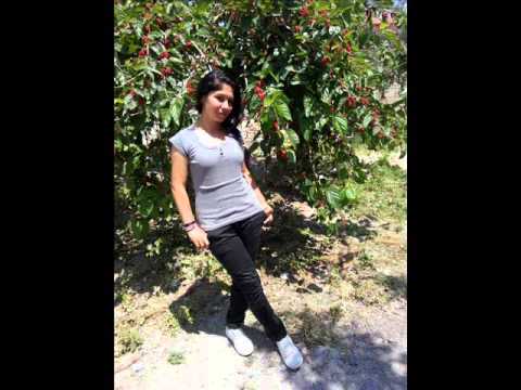 Saan Özel  Özlem Naz Şenbaş