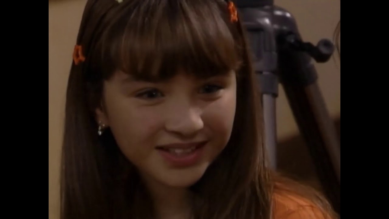 El Diario De Daniela - Capitulo 2 parte 2 - YouTube