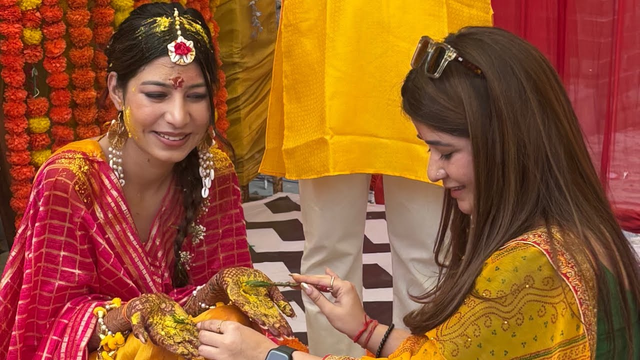 GETTING READY FOR RITIKA HALDI🌸.. BTS OF HALDI - YouTube