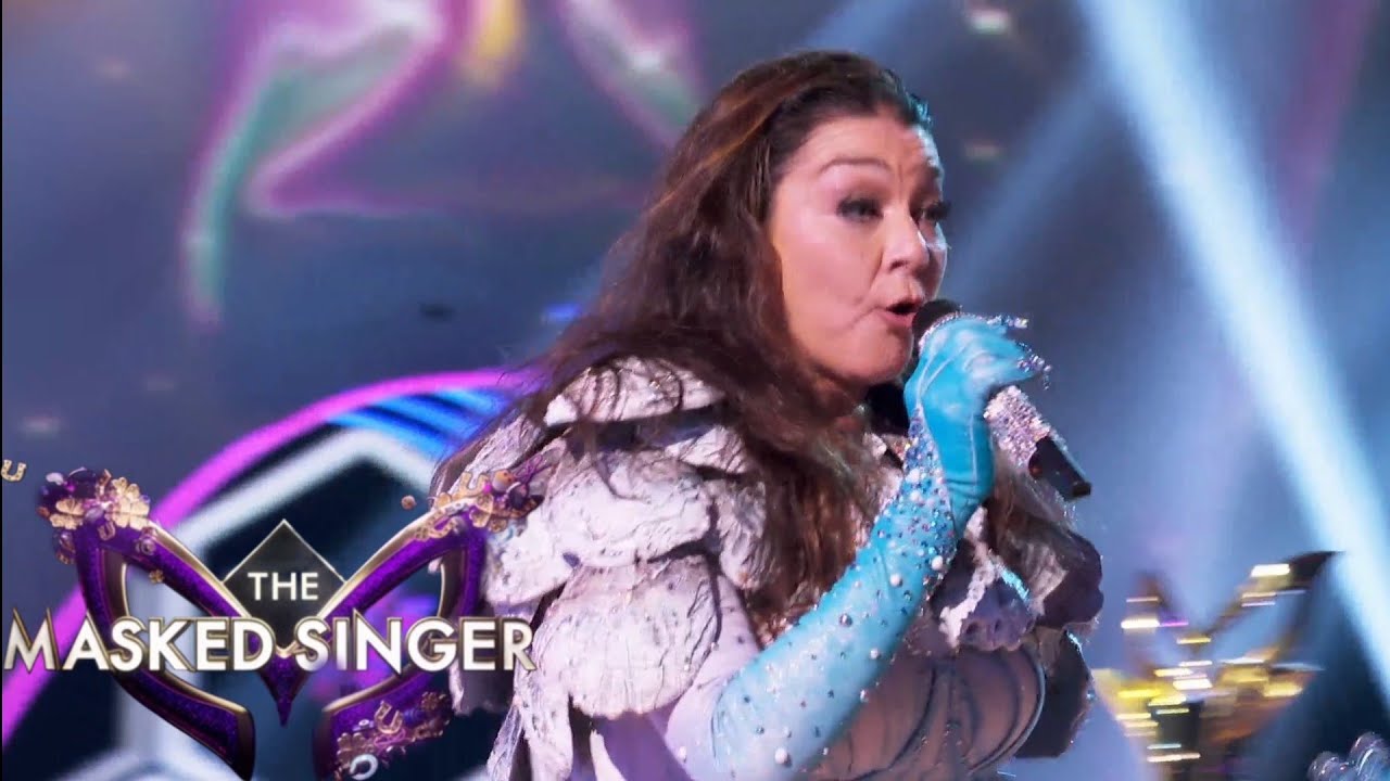 Pearl Unmasked Performance / The Masked Singer USA Season 13 Finale ...