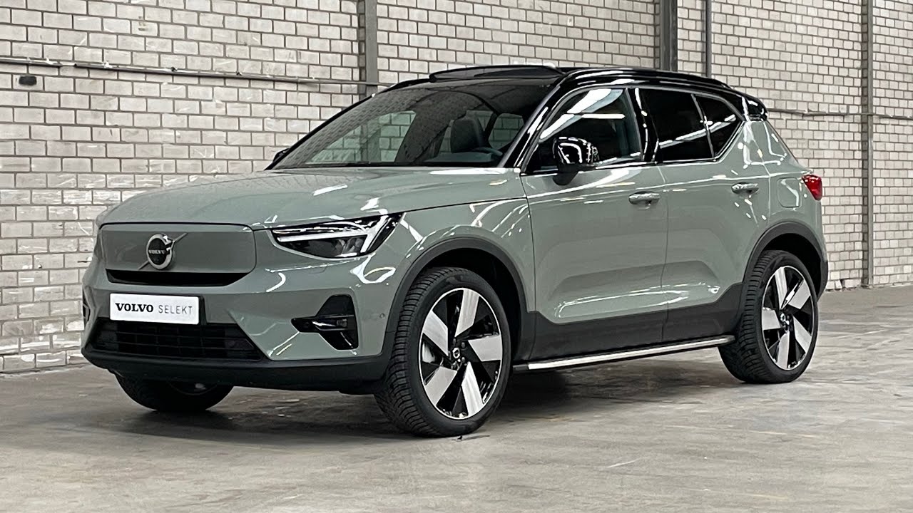 Volvo XC40 Single motor Extended Range Ultimate | Sage green - YouTube