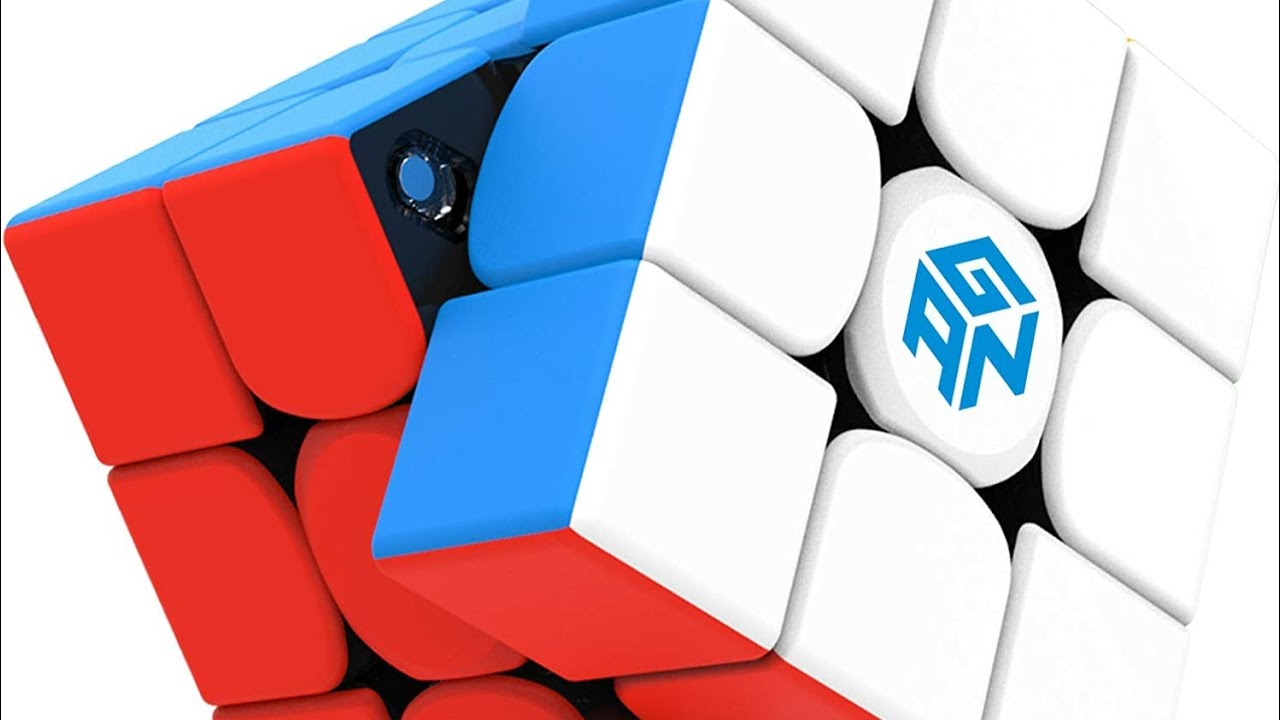 Solving a rubix cube 10 times to beat my record - YouTube