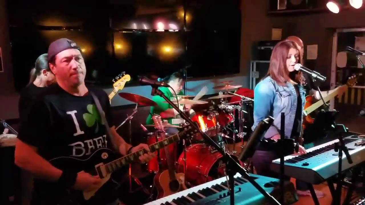 Messy Truth performing "Last Name" by Carrie Underwood - YouTube