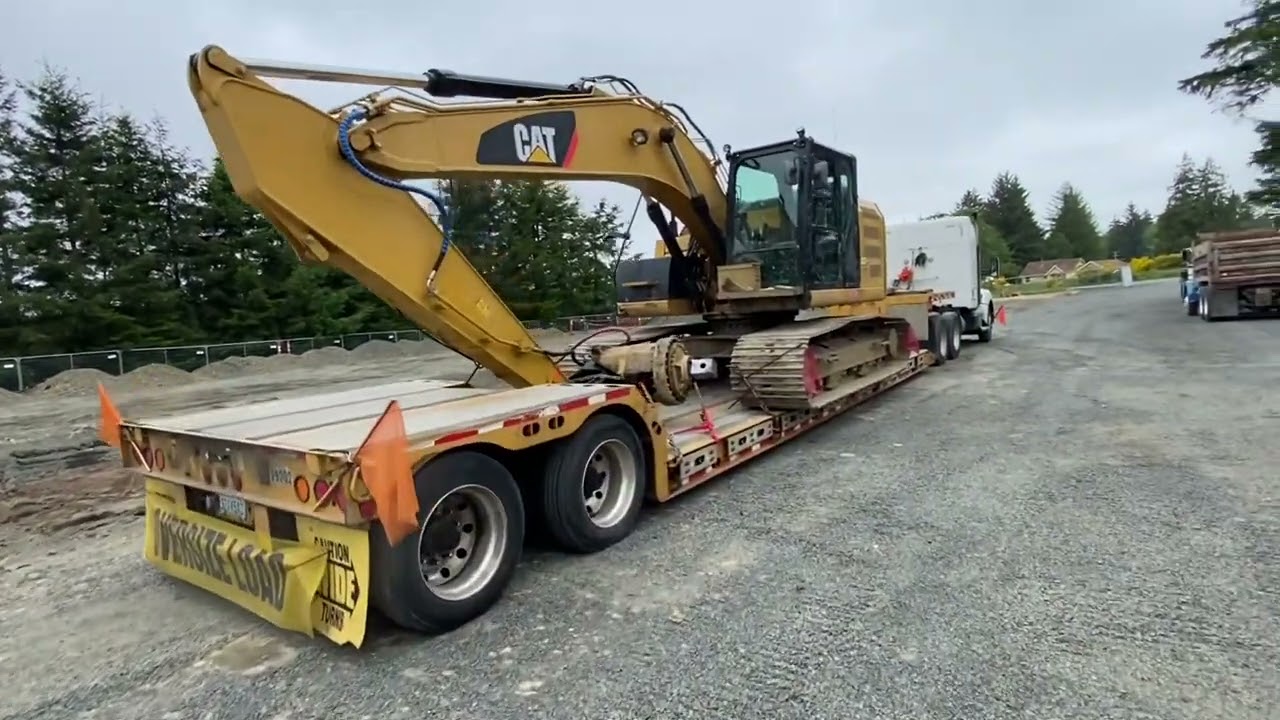 Loading a #cat on #rgn #trailer - YouTube