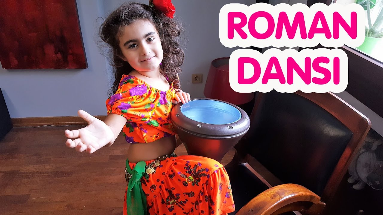 Mira Kostümlü Roman Dansi Yapıyor | Cok Eglenceli Cok Komik | Umikids ...
