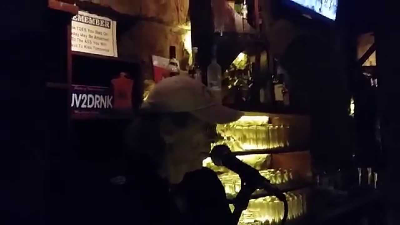 GUS Farah Echoes live @ Cheers Club Brummana - YouTube