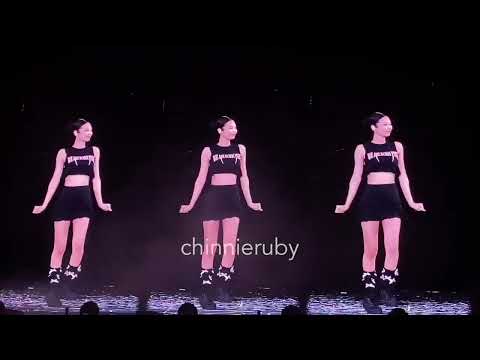 Blackpink in Viet Nam #beautiful #bikini #girl #blackpink #bornpink