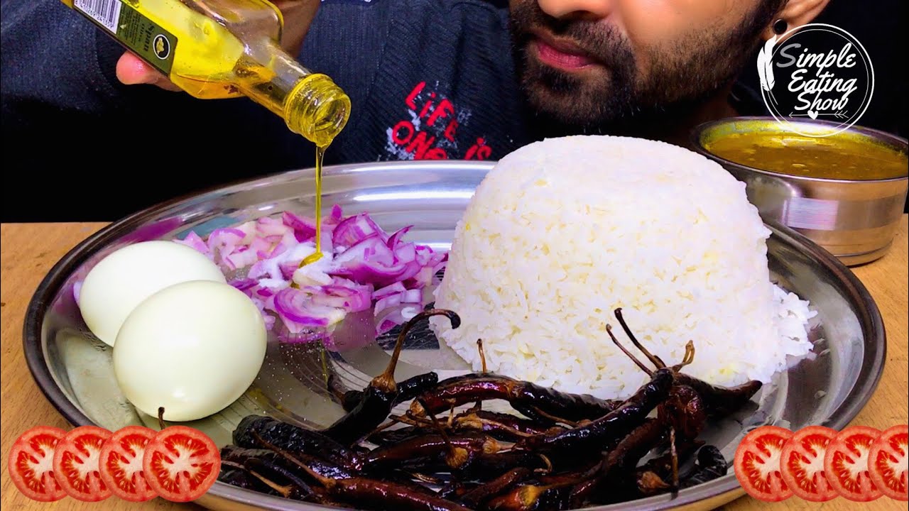ASMR : EATING SPICY RED CHILI EGG BHORTA & RICE | INDIAN VILLAGE FOOD ...