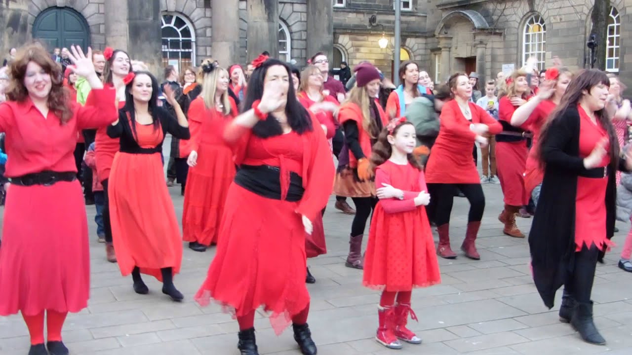 Bush Rush - Wuthering Heights (Red Dress version) - 6/3/15 Lancaster UK ...