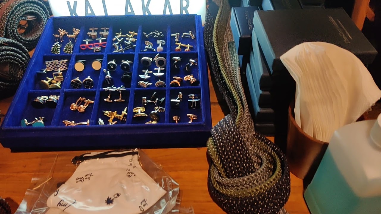 Men's Accessories - Belts, Wallets, etc at the Night Flea Market Mumbai ...