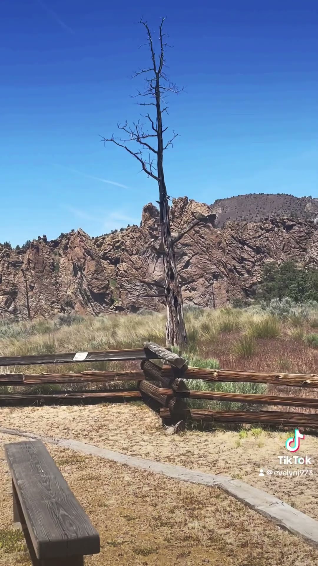 Smith Rock State Park in Terrabone Oregon ♥️ - YouTube