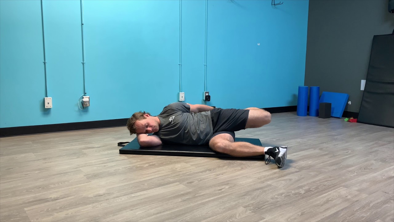 Side Lying Quad Stretch - YouTube