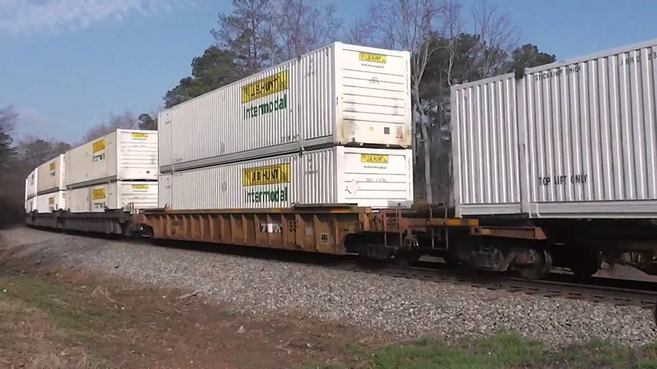 Norfolk Southern/KCS Eastbound Intermodal Train NS #220 Douglasville,Ga ...