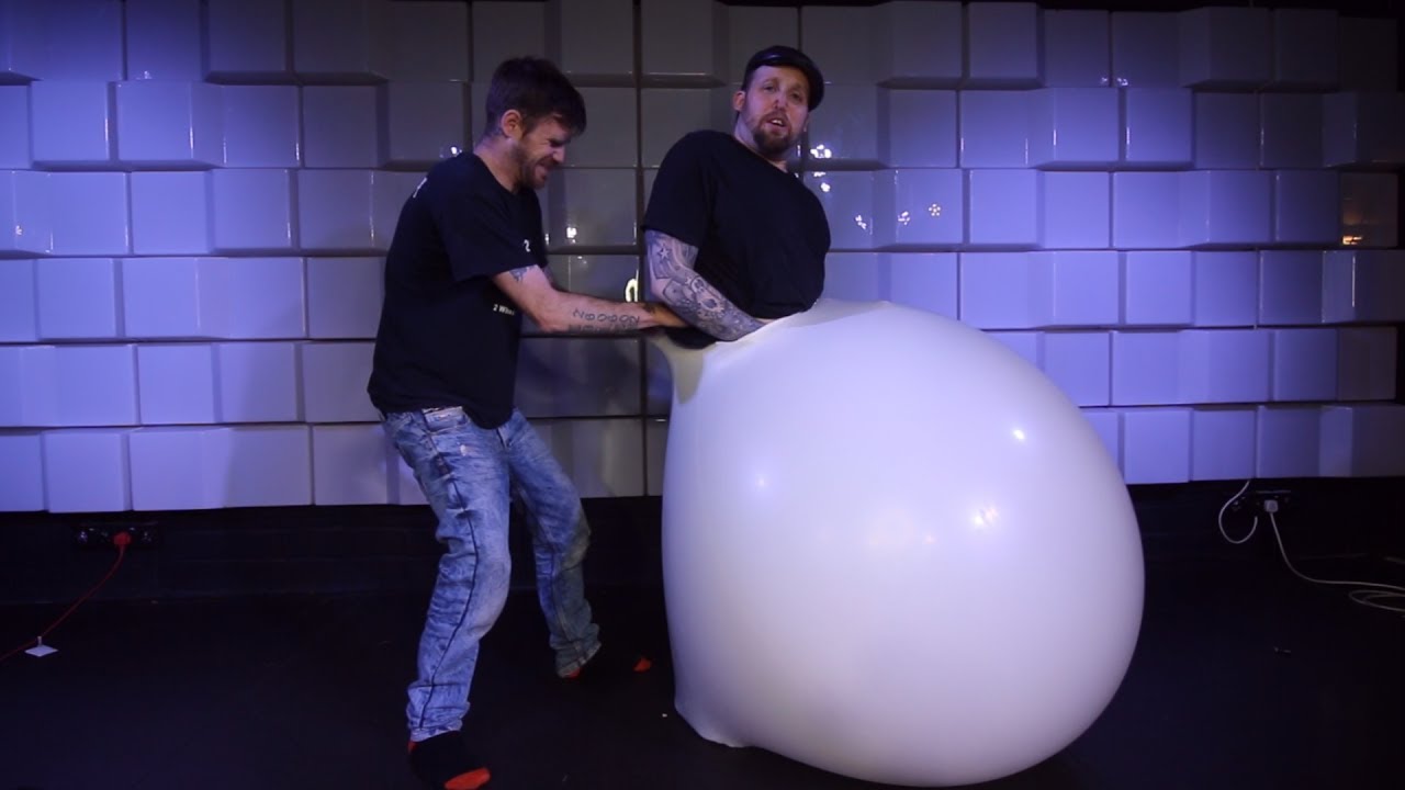 another balloon footage ,speeded up for your viewing pleasure fails and ...