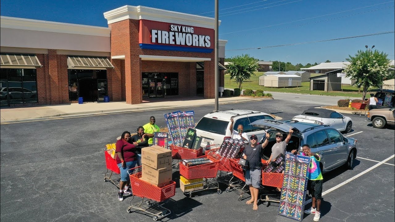 Sky King Fireworks with Will Shoemaker - YouTube