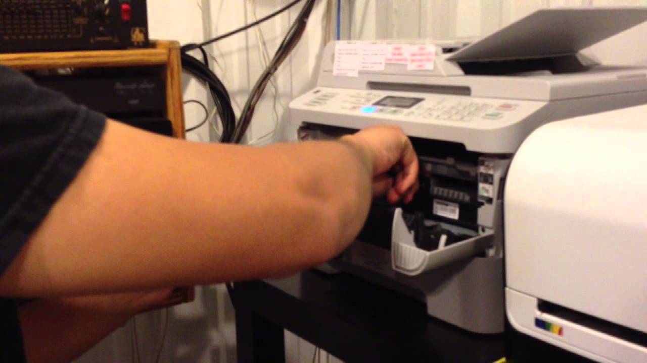 How to shake a toner cartridge RLM - YouTube