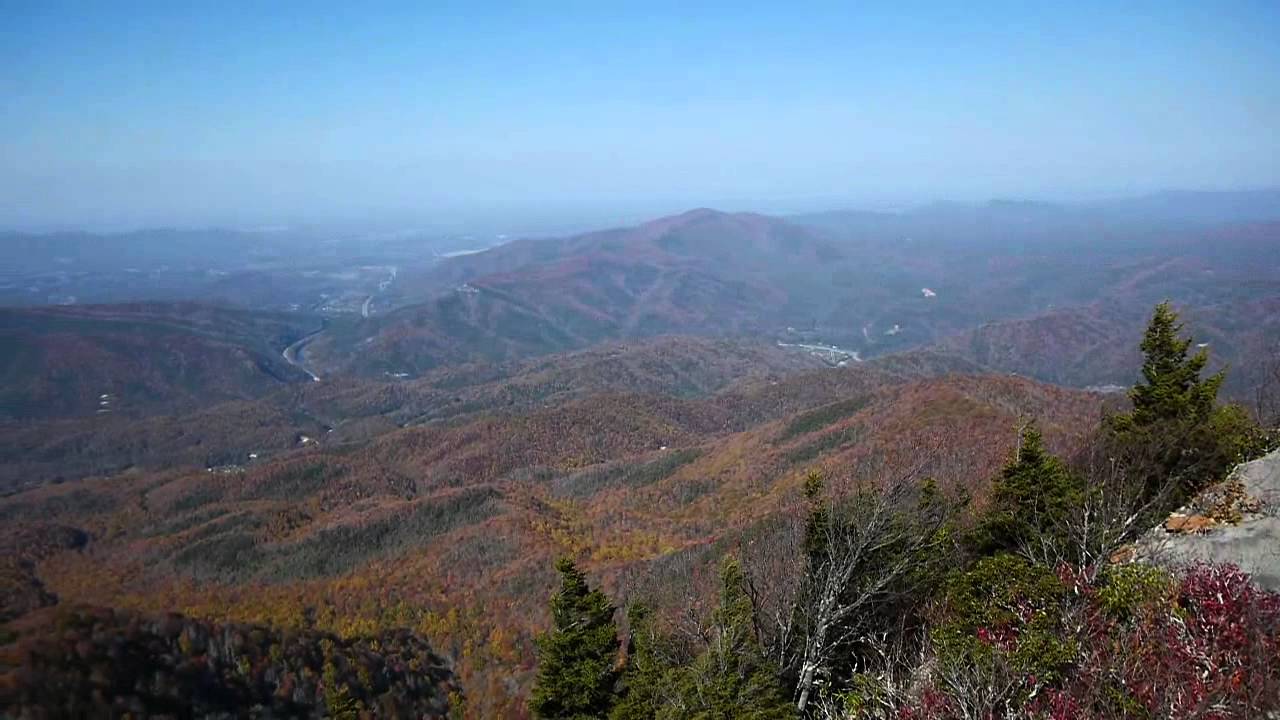 Aerial view Mt. Cammerer Firetower Pan into Tennessee - YouTube