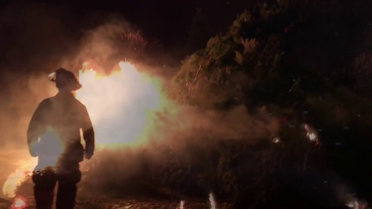 Old Newbury Bonfire 2018 - YouTube