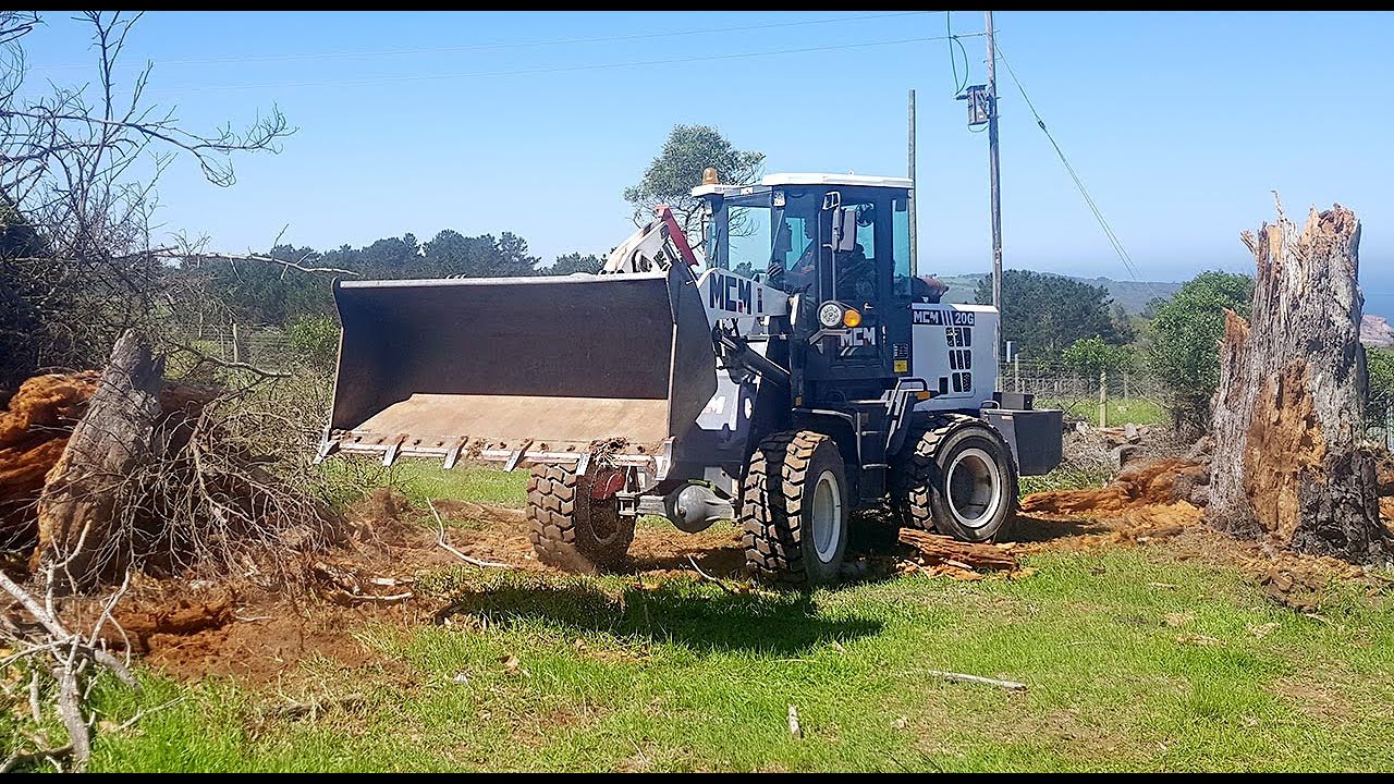 20G MCM Wheel Loader - South Africa Farm - YouTube