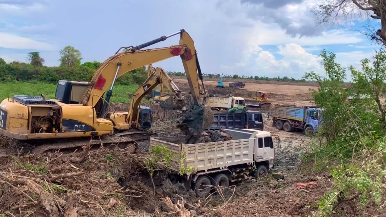 Cool Perfect.!! Excavator Dump Truck Digging Moving Mud Restore Rivers ...