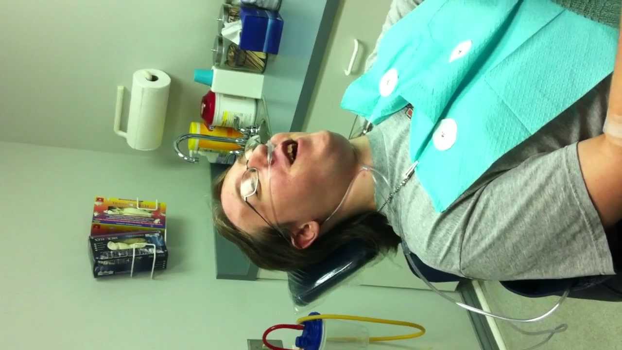 Wisdom Teeth Guy Sings "My Little Pony" - YouTube