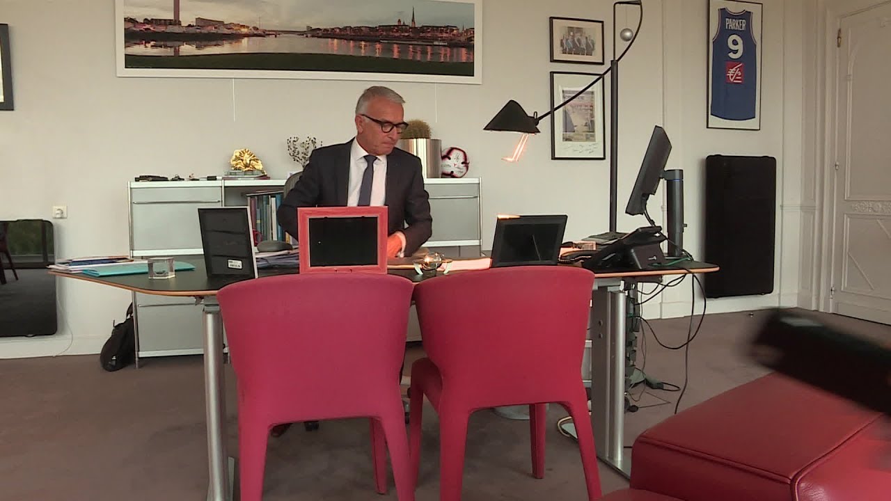 Pascal Martin évoque la difficulté d'être maire - YouTube