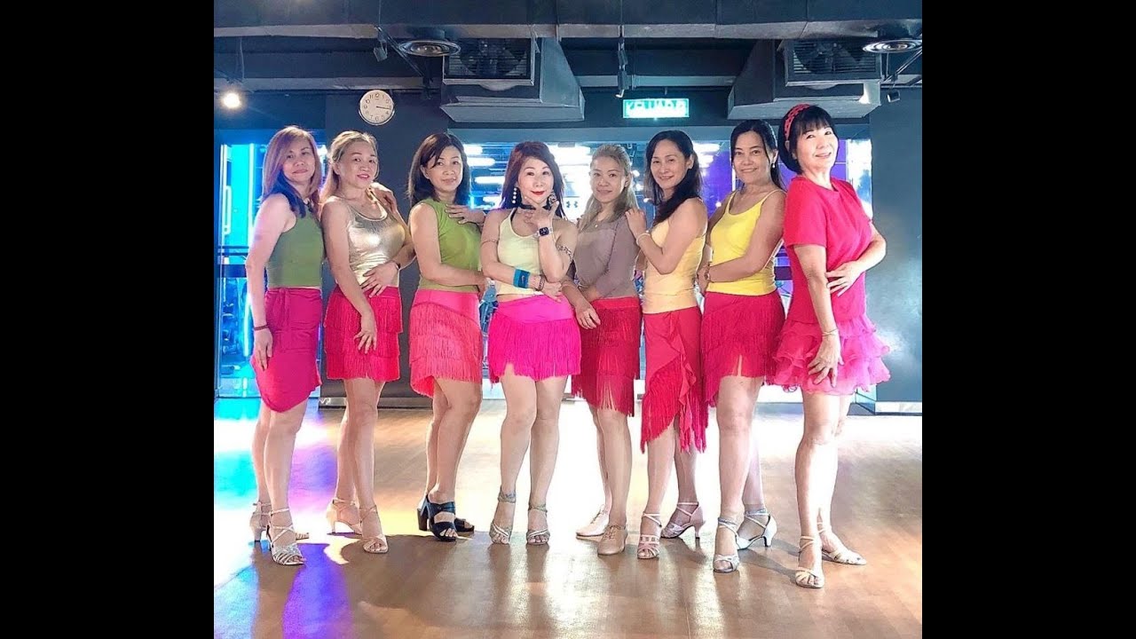 Looking Back - Line Dance - YouTube